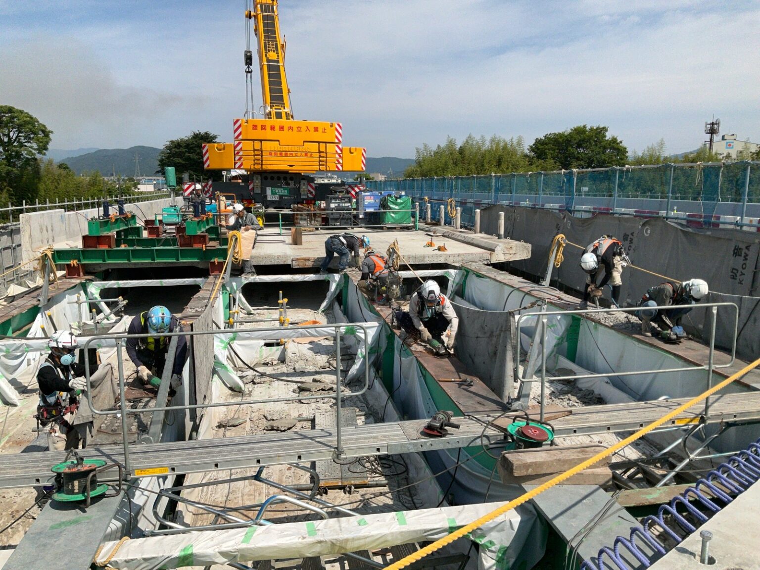 NEXCO中日本 北陸道高時川橋の床版取替工を現場公開 | R2SJ