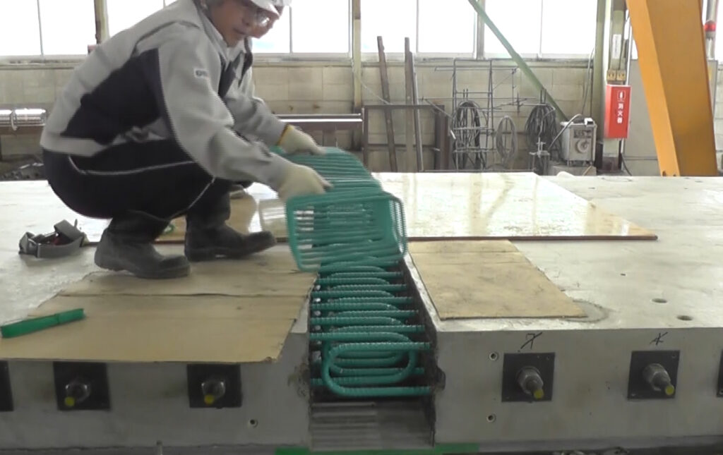 奥村組、昭和コンクリート工業 NEXCO3社の床版取替用途向けに新継ぎ手工法『Zスパイラル工法』を開発 | R2SJ