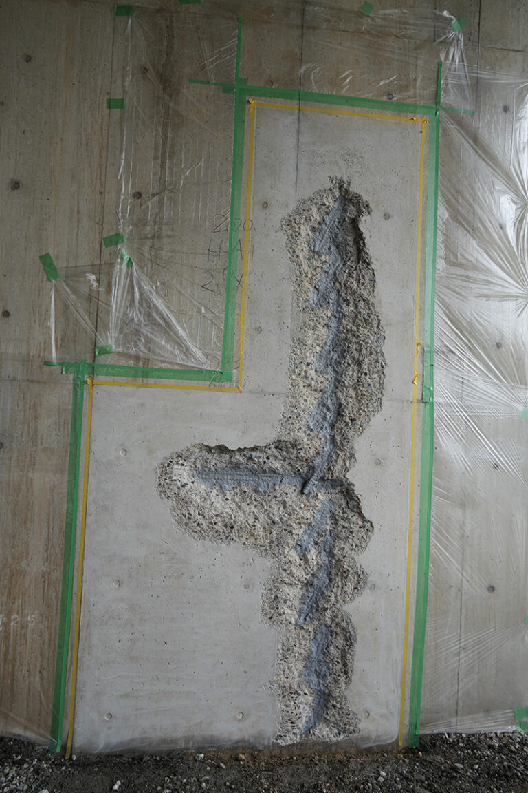 SBLNジェル+ターマラストで塩害損傷したRC橋脚を延命化 | R2SJ