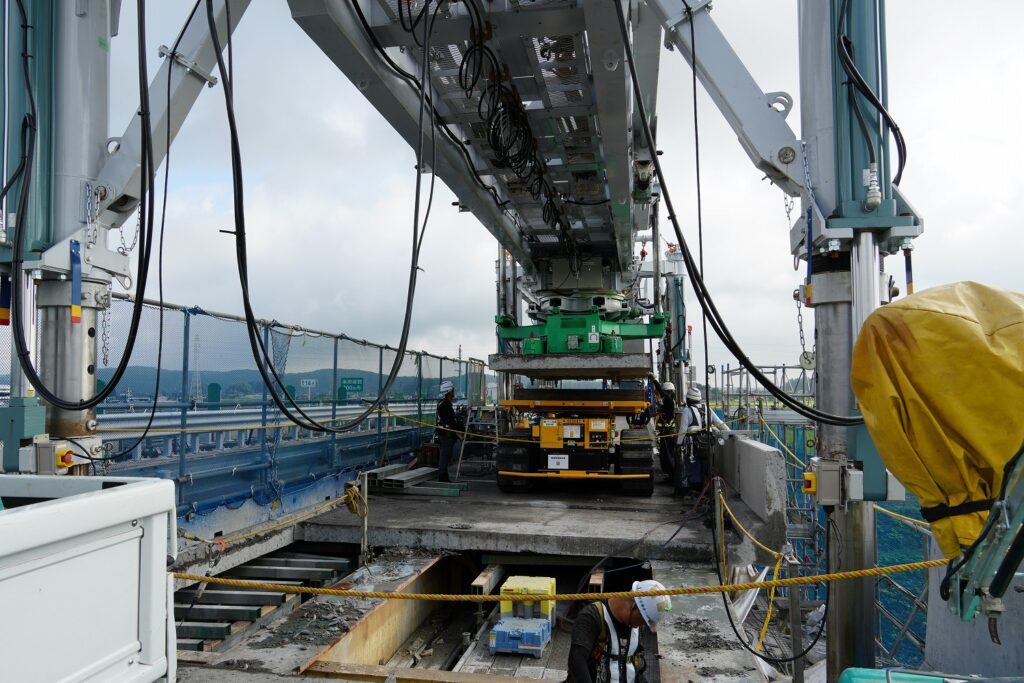 NEXCO大規模更新シリーズ③ 東北道鬼怒川橋の床版取替 | R2SJ