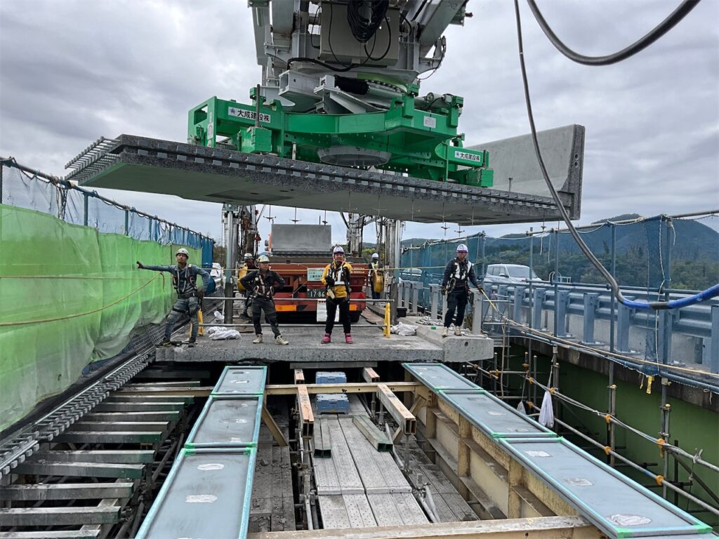 NEXCO大規模更新シリーズ③ 東北道鬼怒川橋の床版取替 | R2SJ